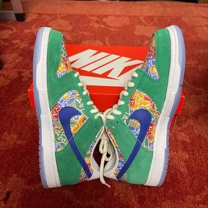 Nike | Shoes | Dunk Low Gs Foam Finger | Poshmark